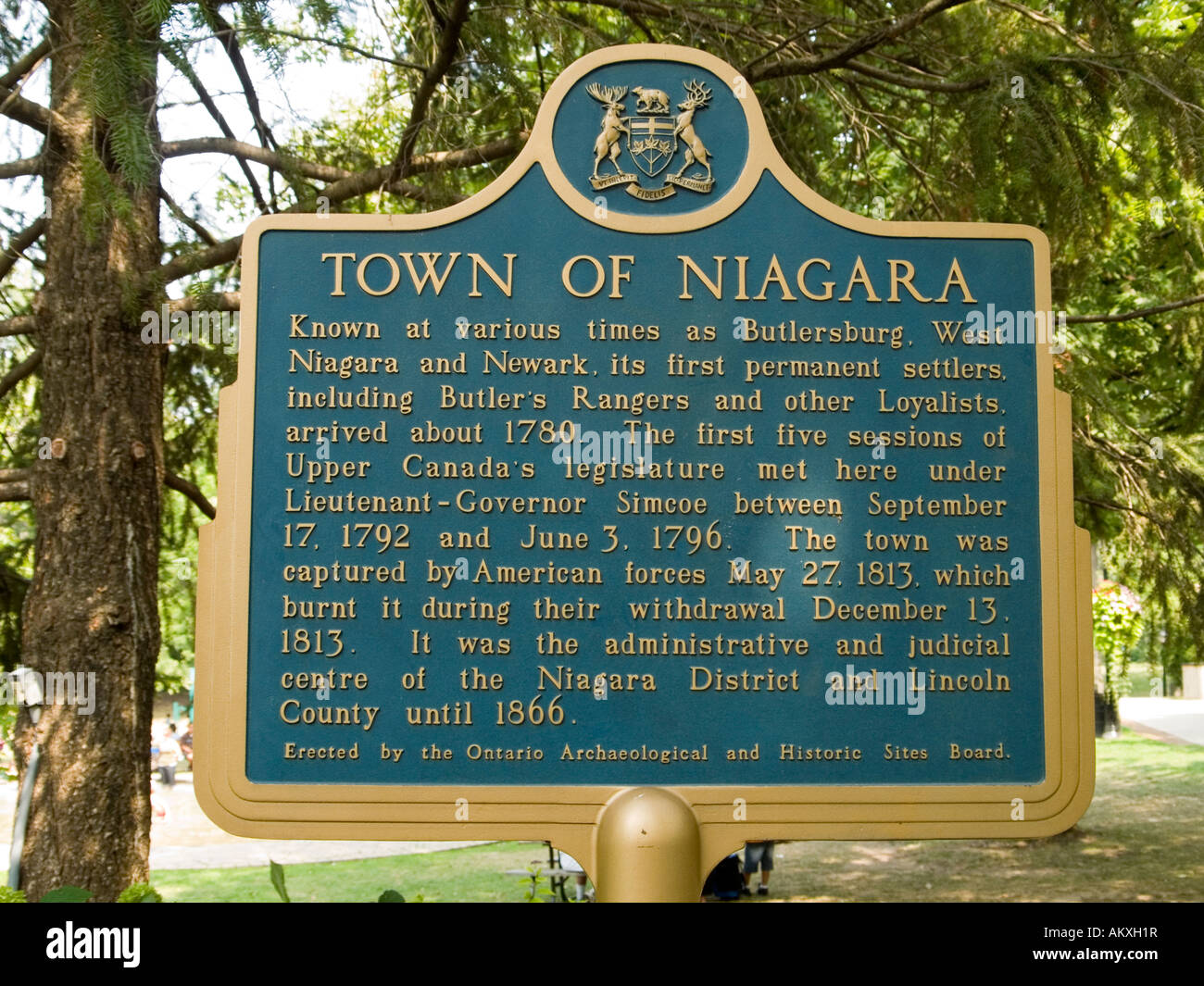 An information panel giving the history of the town of Niagara on the ...