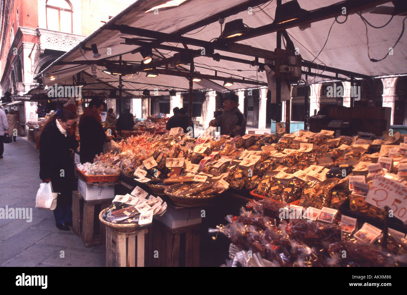 Venetian trader hi-res stock photography and images - Alamy