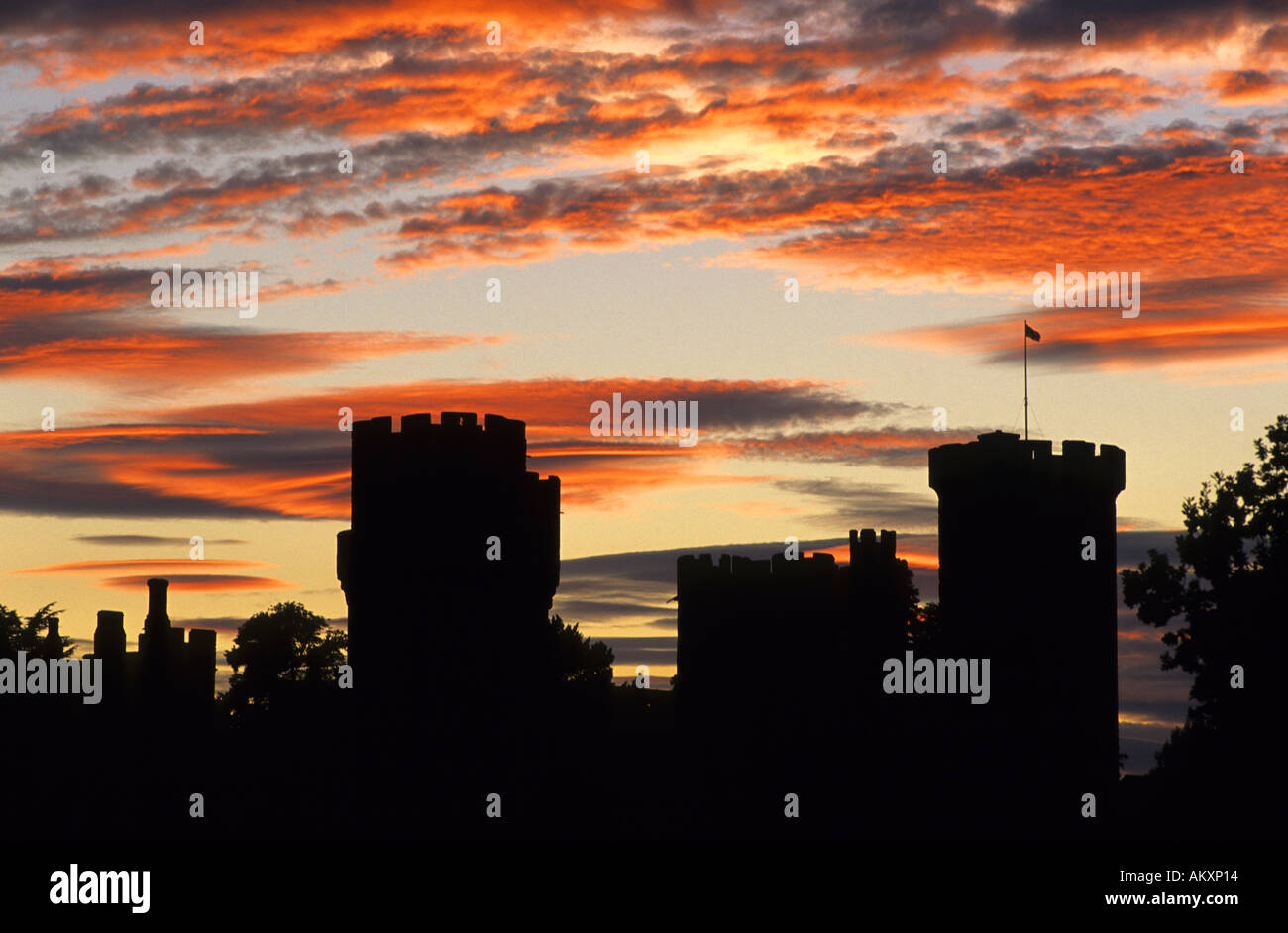 Warwick Castle silhouetted at sunset, Warwickshire, England, UK Stock ...