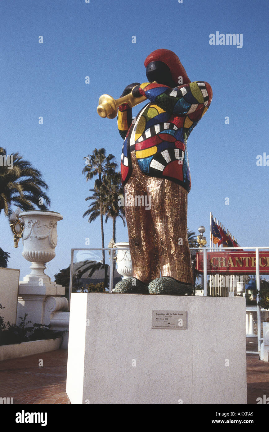 Nice statue niki de saint High Resolution Stock Photography and Images ...