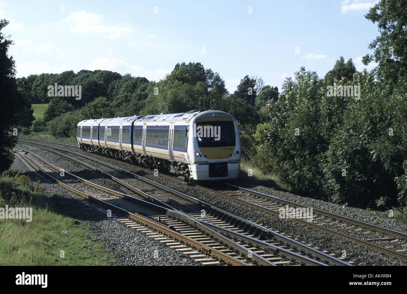 Chiltern Railways class 168 diesel train at Hatton Bank, Warwickshire ...