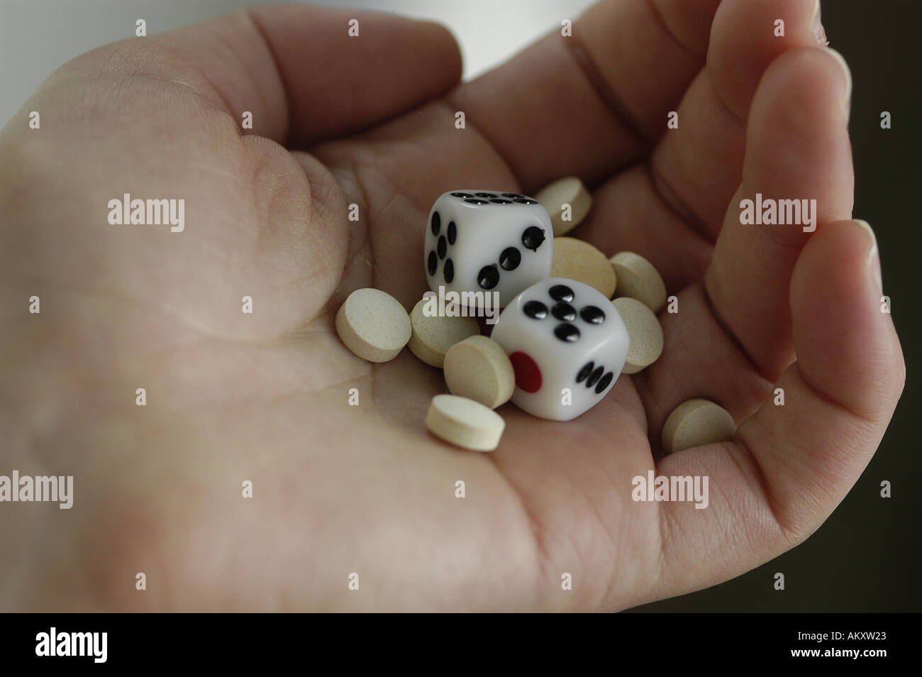 Number dice human hand hi-res stock photography and images - Alamy