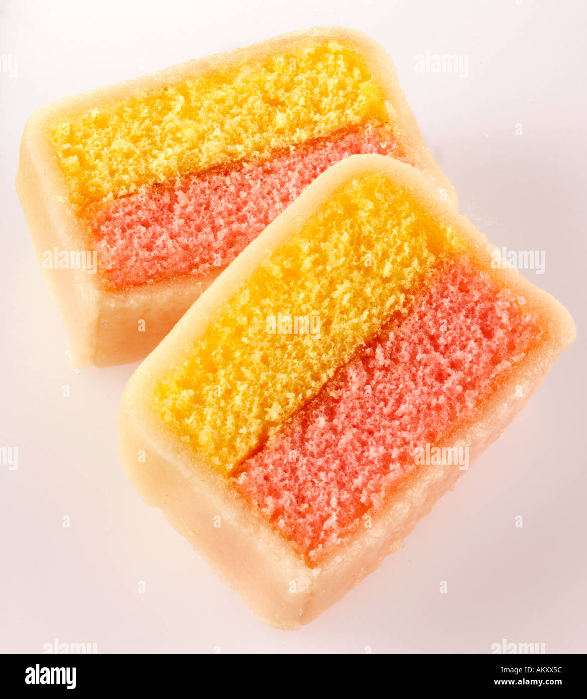 Battenberg cake hi-res stock photography and images - Alamy