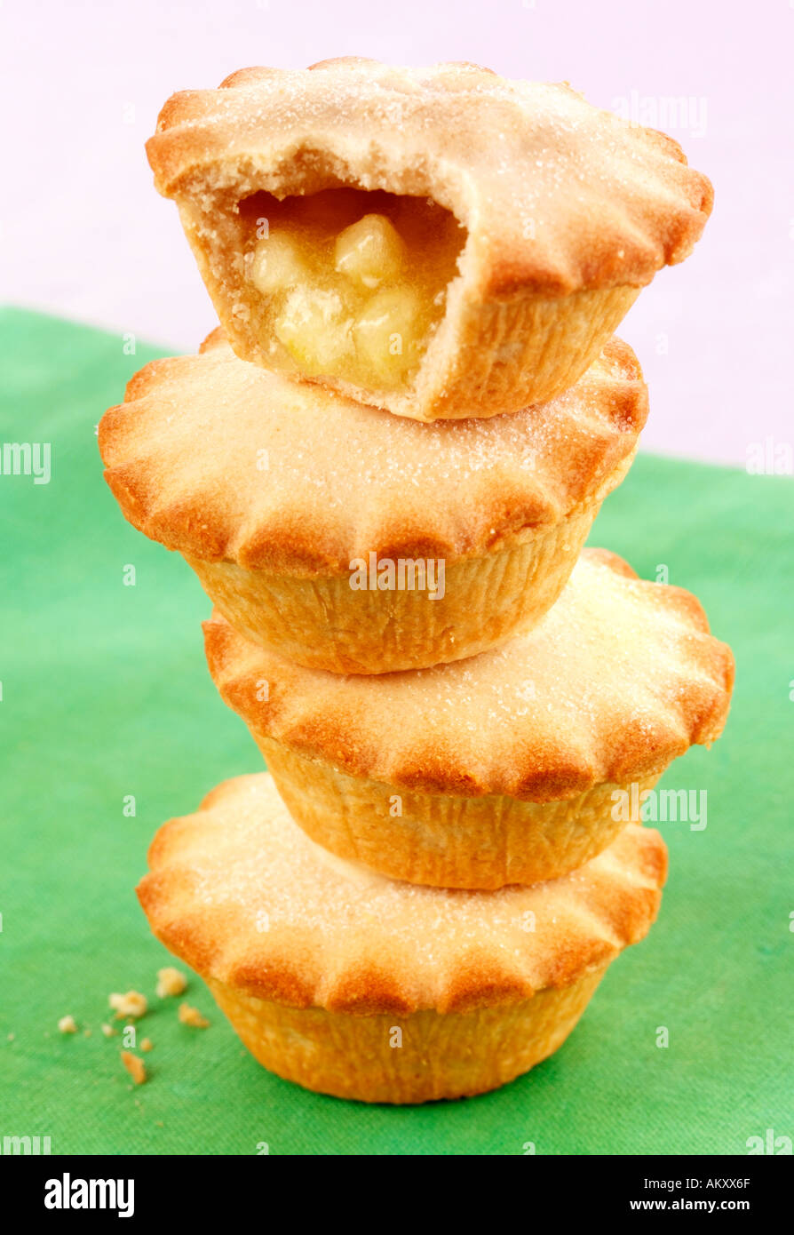 STACK OF APPLE PIES Stock Photo - Alamy