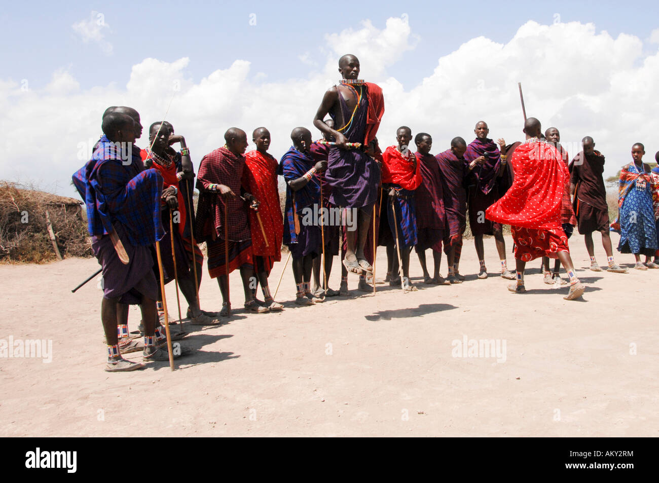 Massai, Massai warriors having a traditional dance, Amboseli national ...