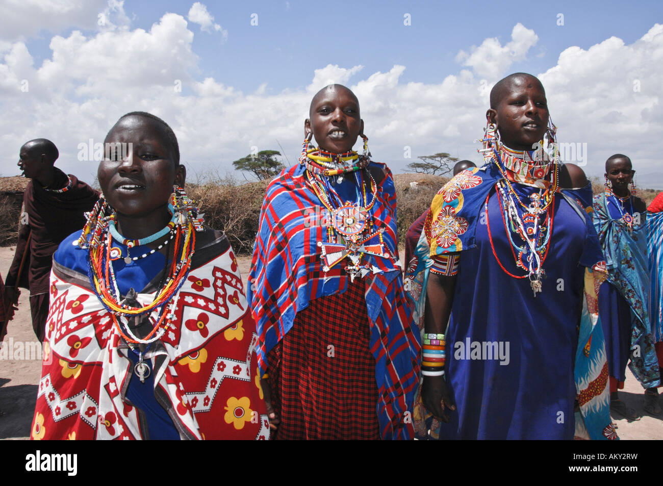 Massai, Massai women having a traditional dance, Amboseli national park ...