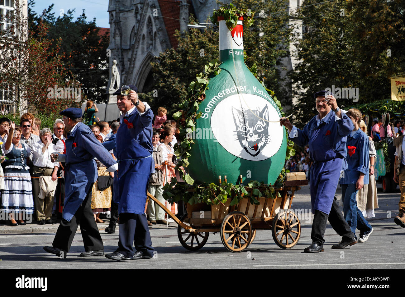 Oktoberfest parade wine hi-res stock photography and images - Alamy