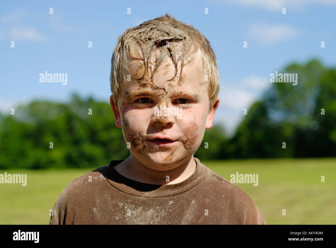 Boy covered mud hi-res stock photography and images - Alamy