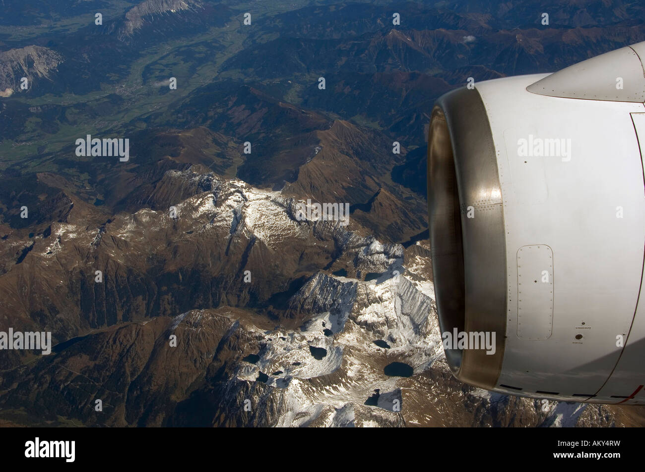 Airplane aerial view plane hi-res stock photography and images - Alamy