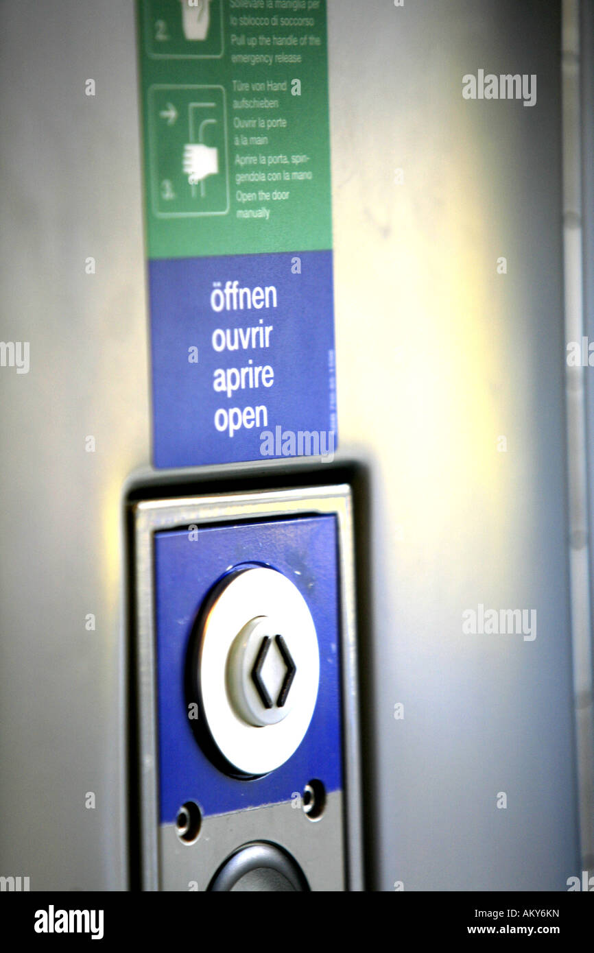 Exit button "open Stock Photo - Alamy