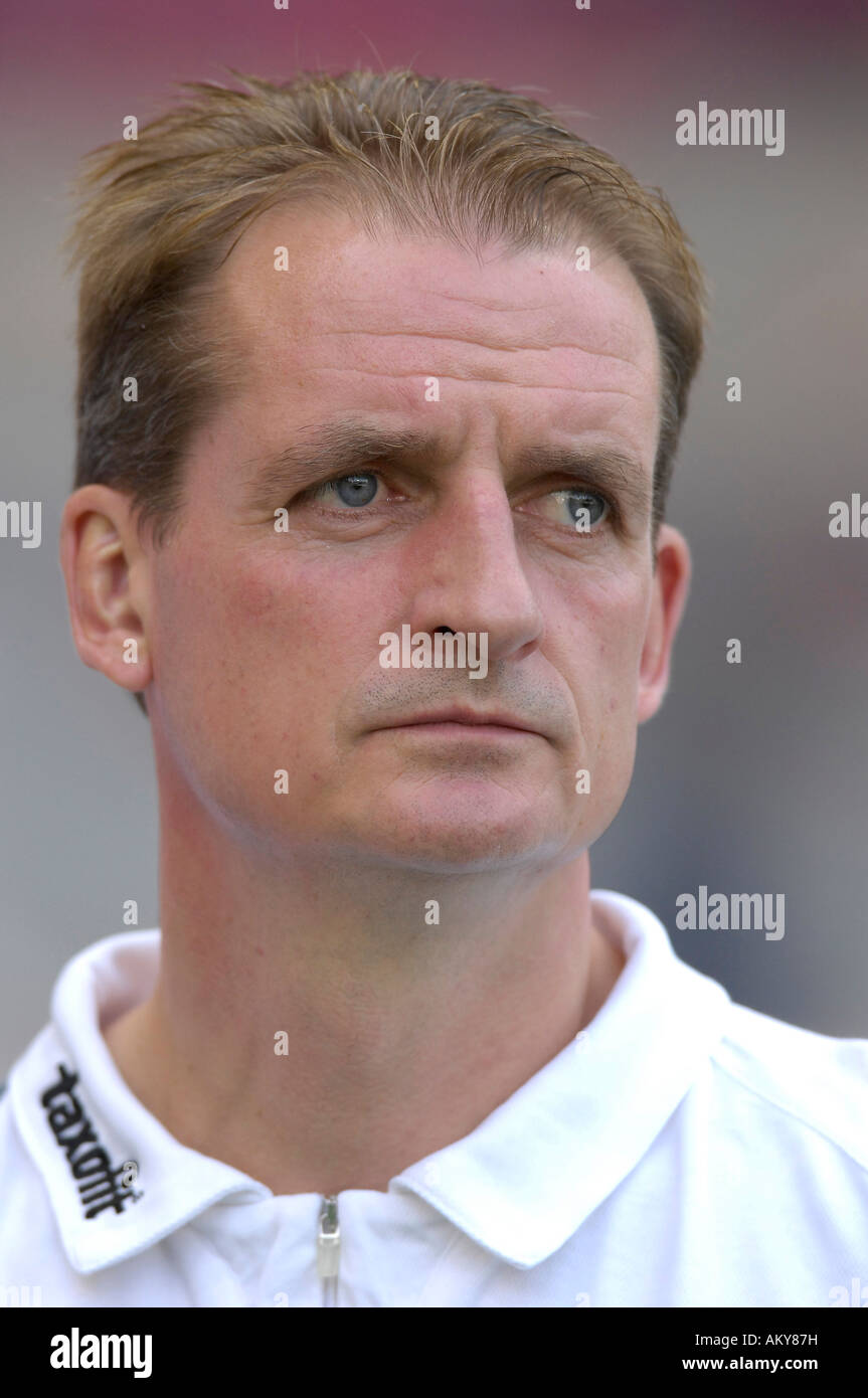 Former coach hi-res stock photography and images - Alamy