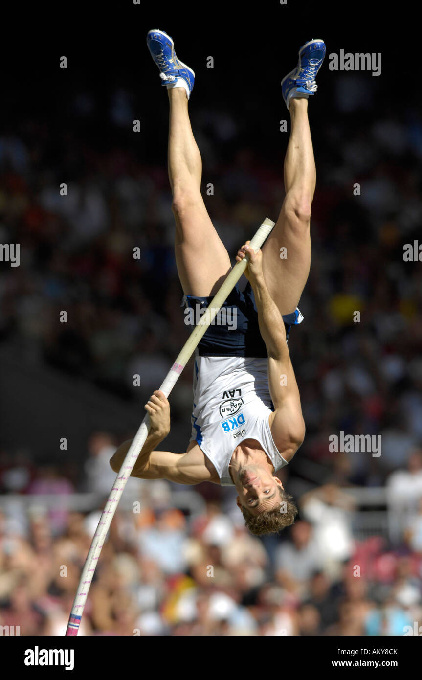 Pole vault sequence hi-res stock photography and images - Alamy