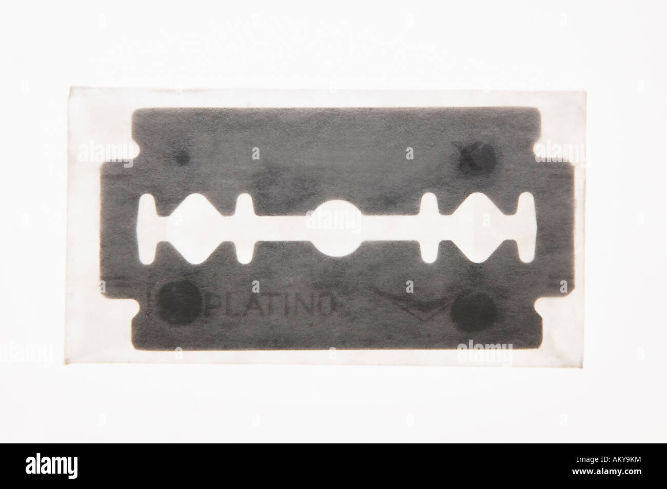 Razor blades Cut Out Stock Images & Pictures - Alamy