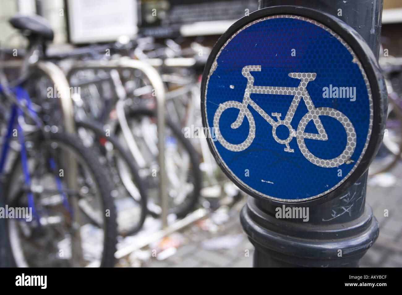 Door in hoarding hi-res stock photography and images - Alamy