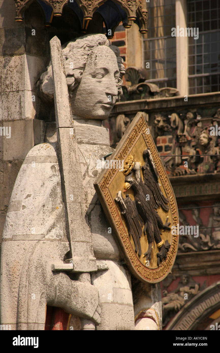 Rolandstatue hi-res stock photography and images - Alamy