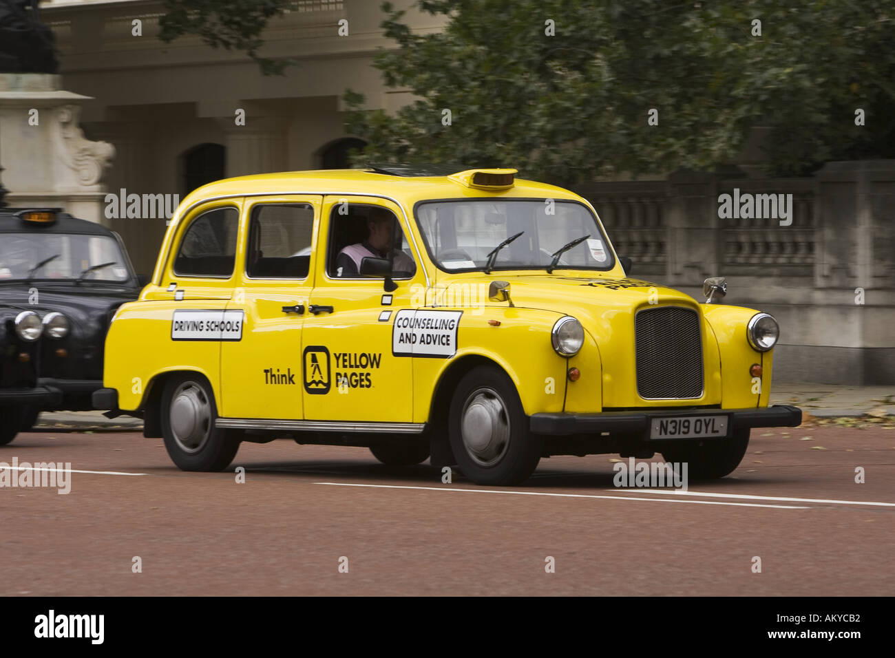 Limited access highway hi-res stock photography and images - Alamy