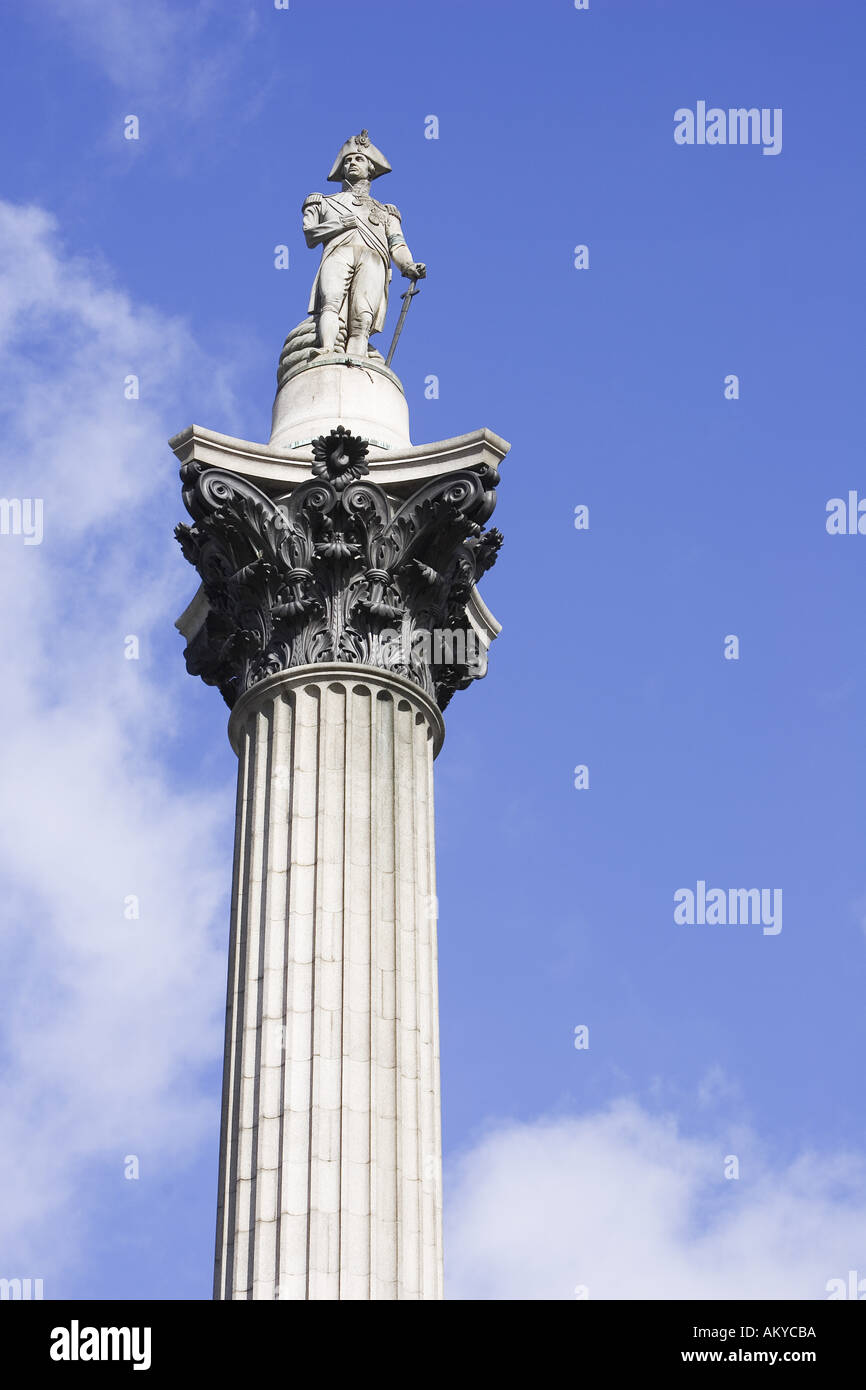 Gigantic towering statue hi-res stock photography and images - Alamy