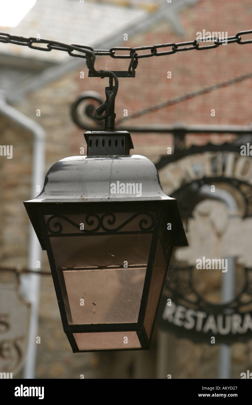 Bulb casing hi-res stock photography and images - Alamy