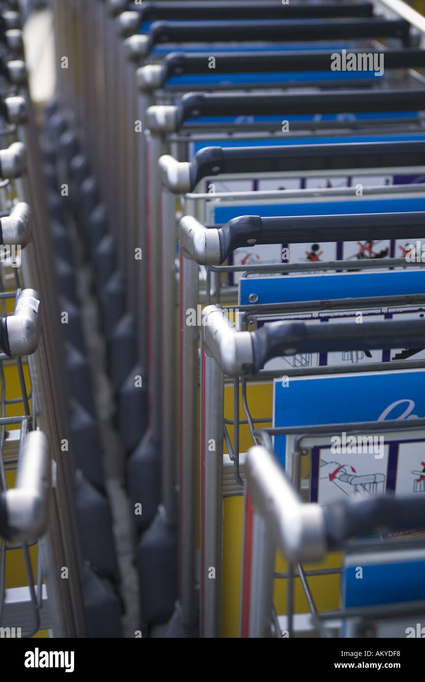 Cart alignment hi-res stock photography and images - Alamy