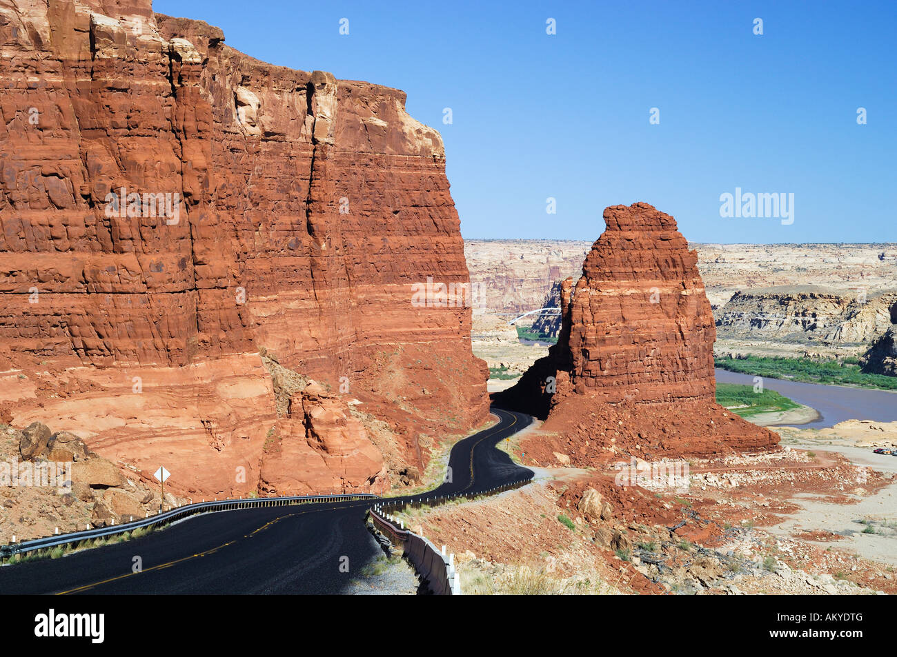 Road to the Hite View Point, Glen Canyon National Recreation Area ...