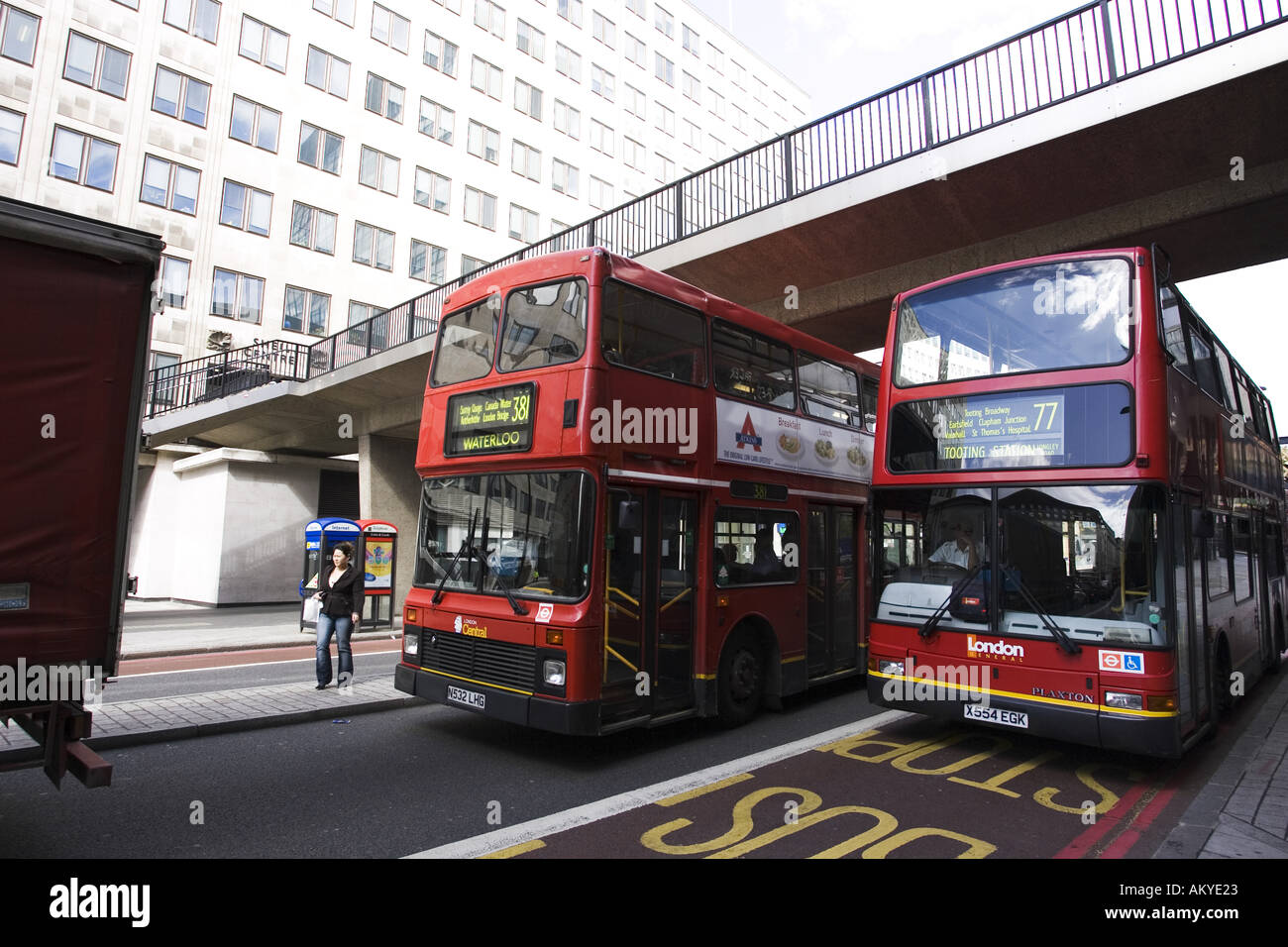 Single storey bus hi-res stock photography and images - Alamy