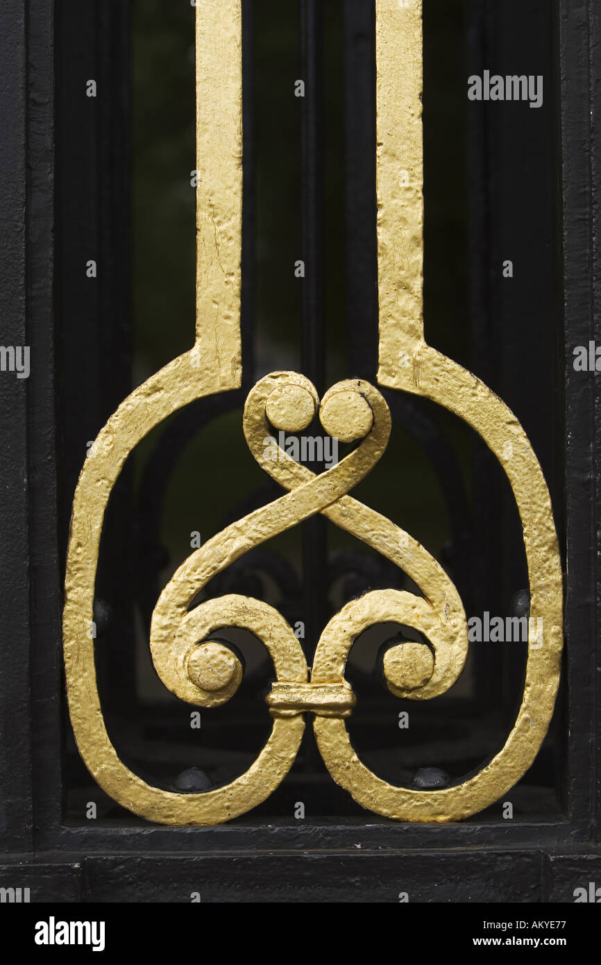 Shell artistry hi-res stock photography and images - Alamy