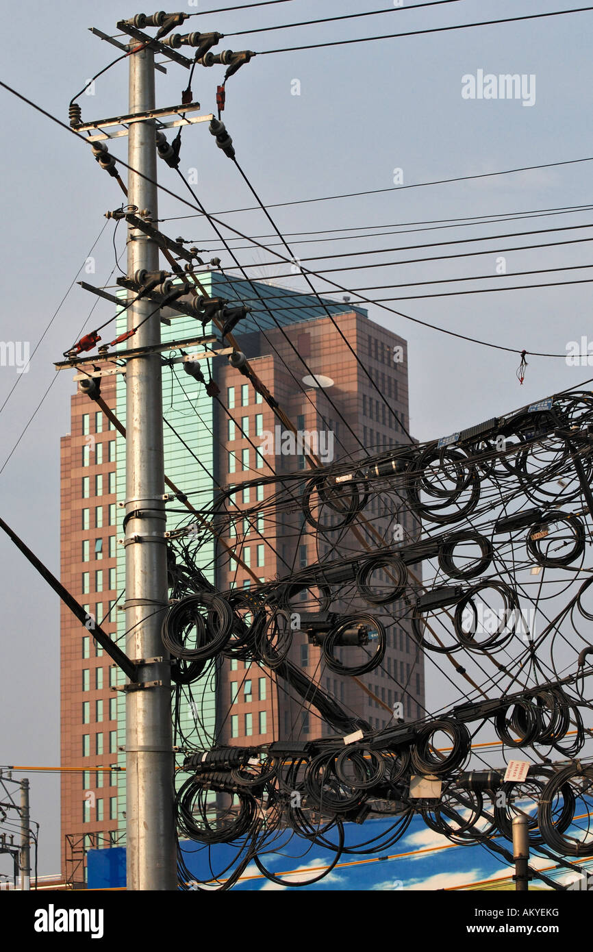 Kabelchaos chaotisch hi-res stock photography and images - Alamy