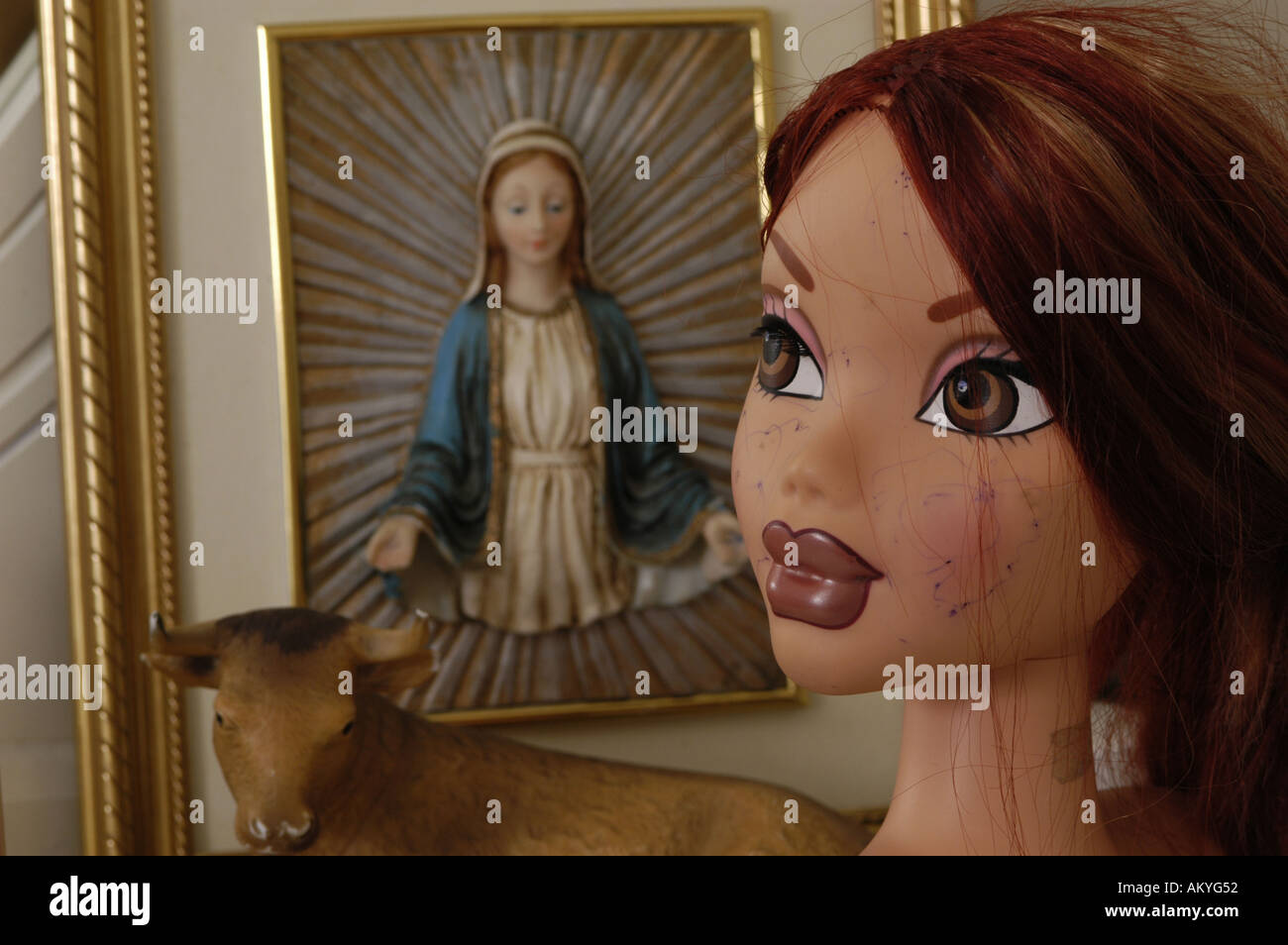Madonna with the long neck hi-res stock photography and images - Alamy