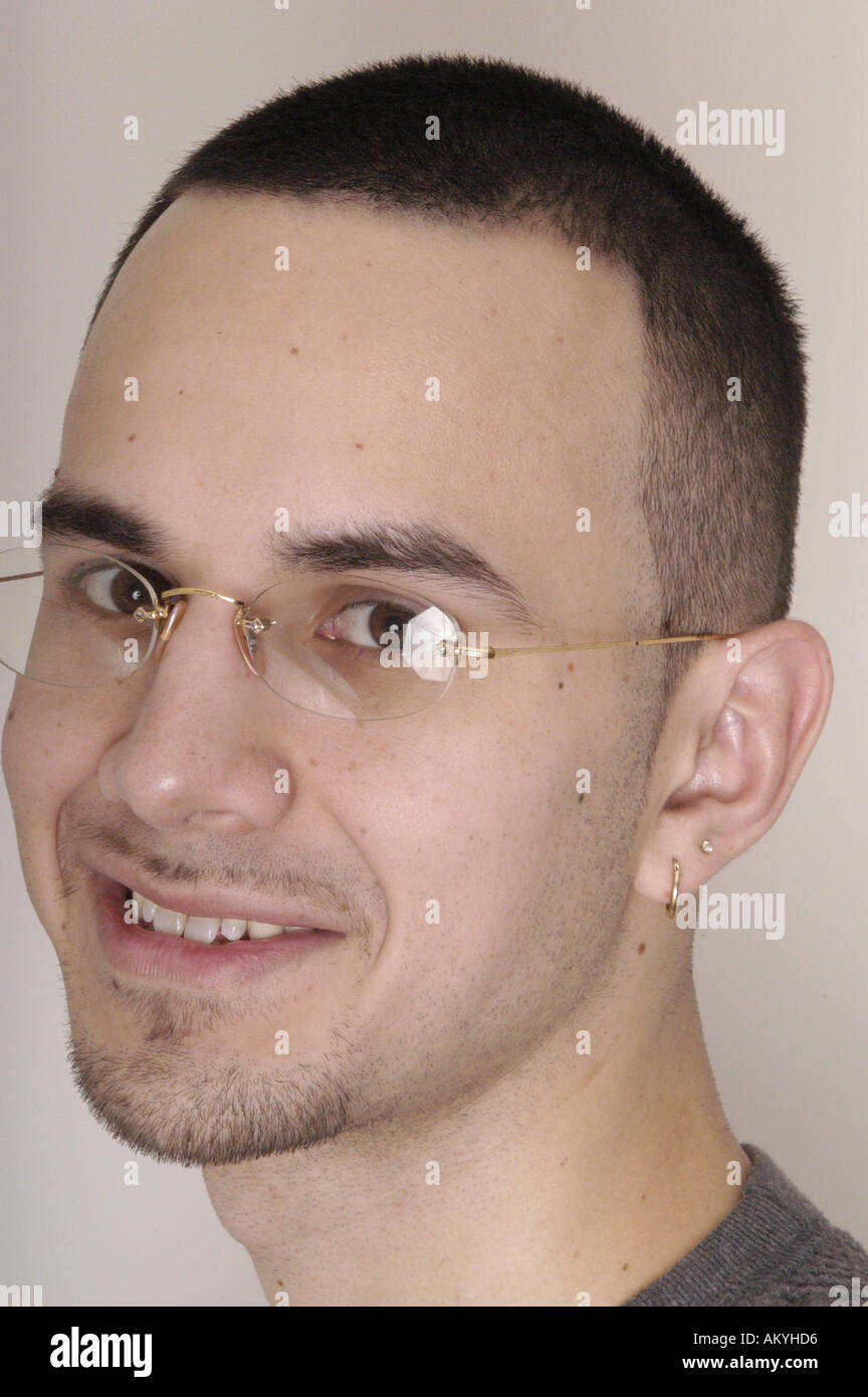 Buzz cut head male hi-res stock photography and images - Alamy