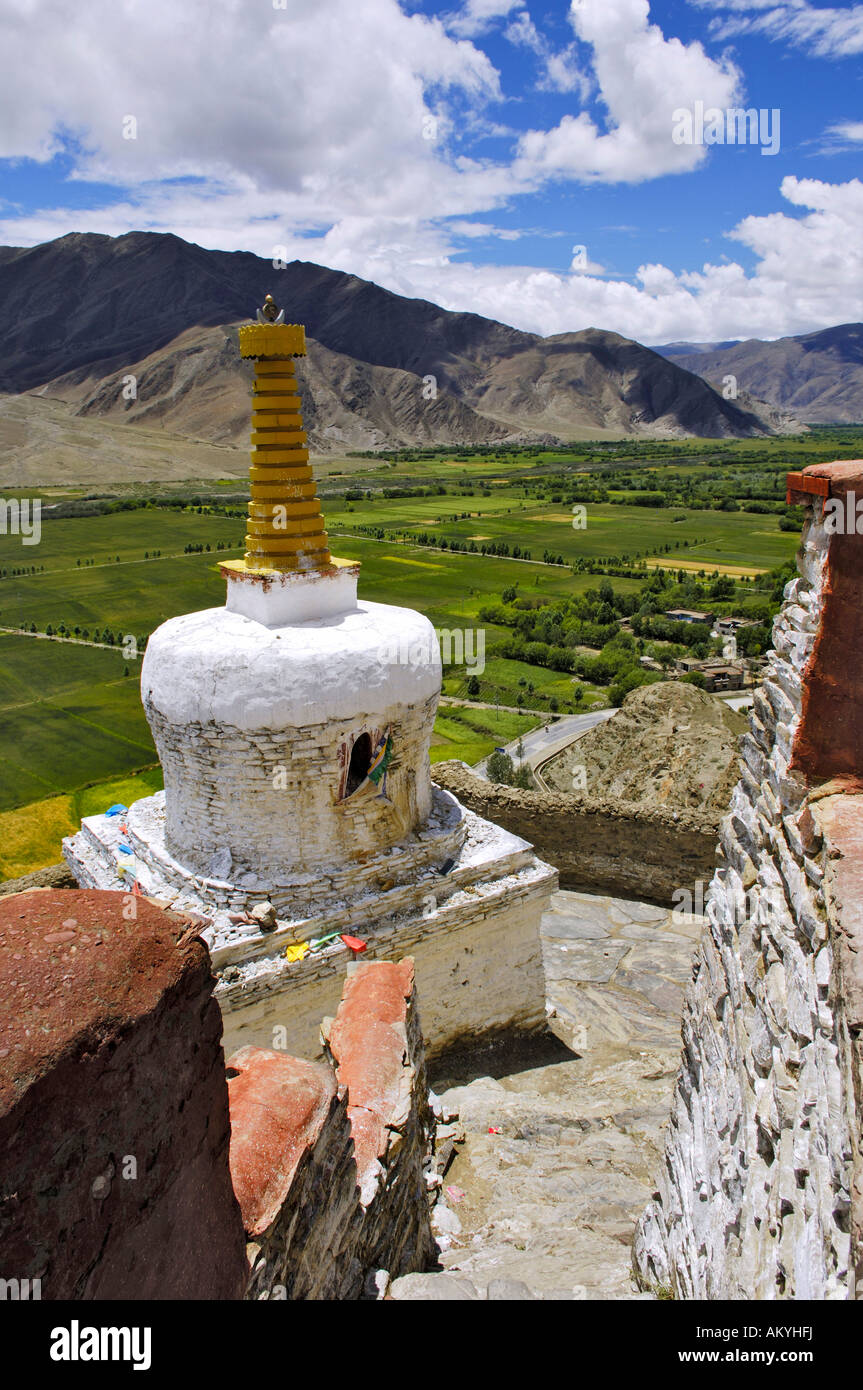 Yumbulagang hi-res stock photography and images - Alamy