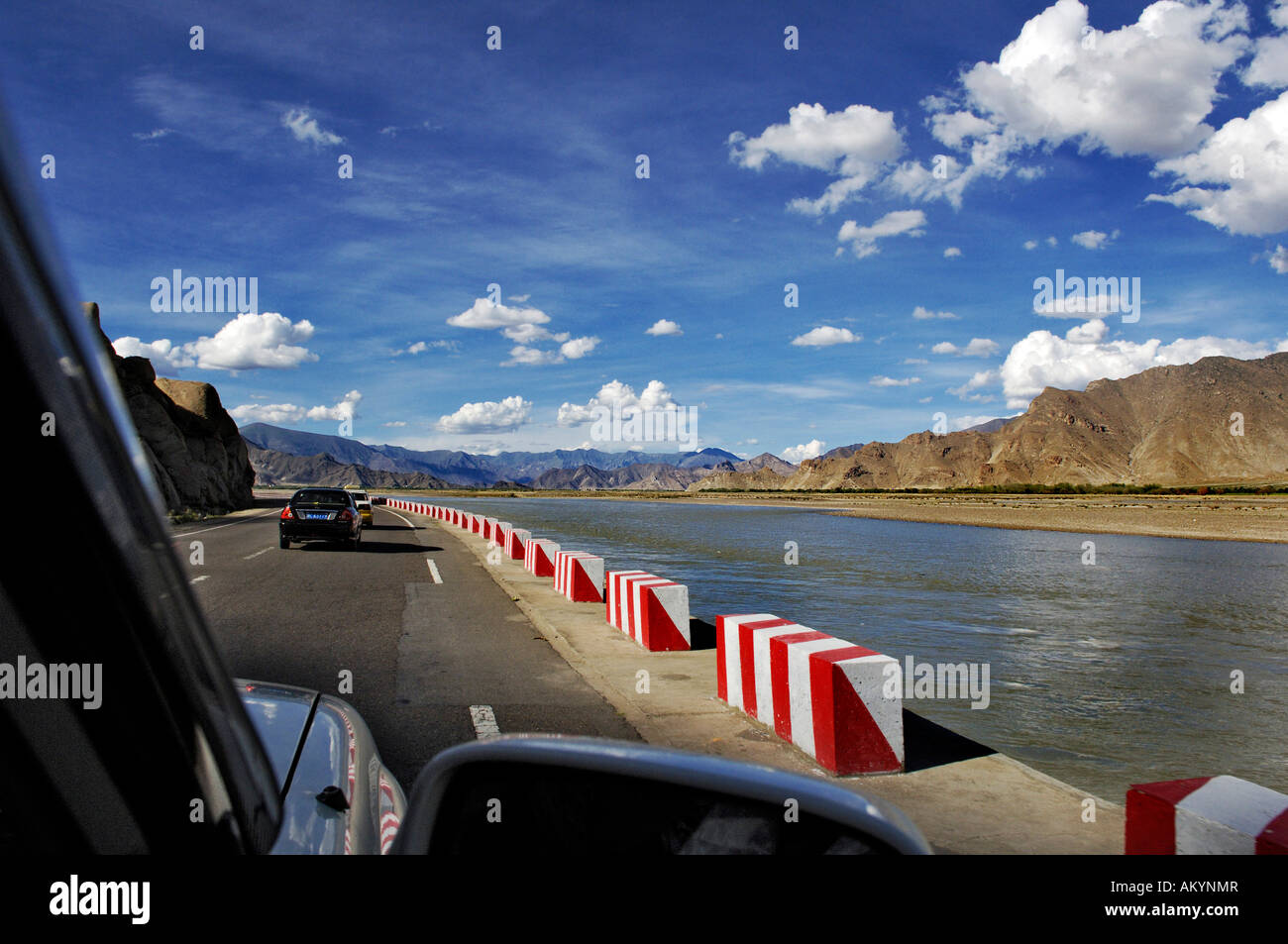 Brahmaputra fluss hi-res stock photography and images - Alamy