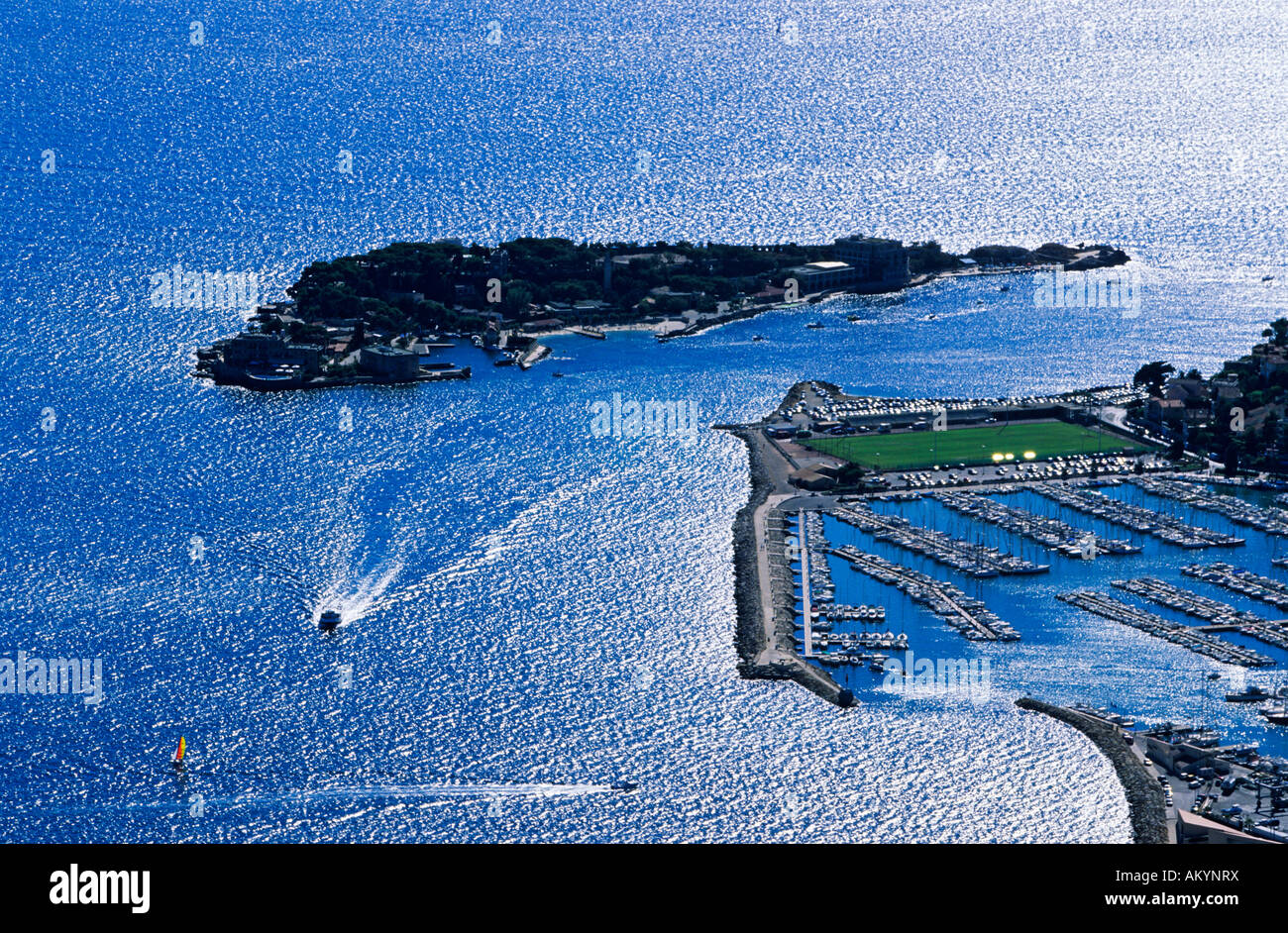 Bendor island hi-res stock photography and images - Alamy