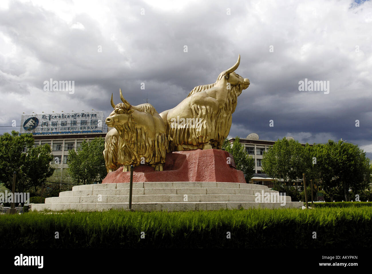 Tibetische skulptur hi-res stock photography and images - Alamy