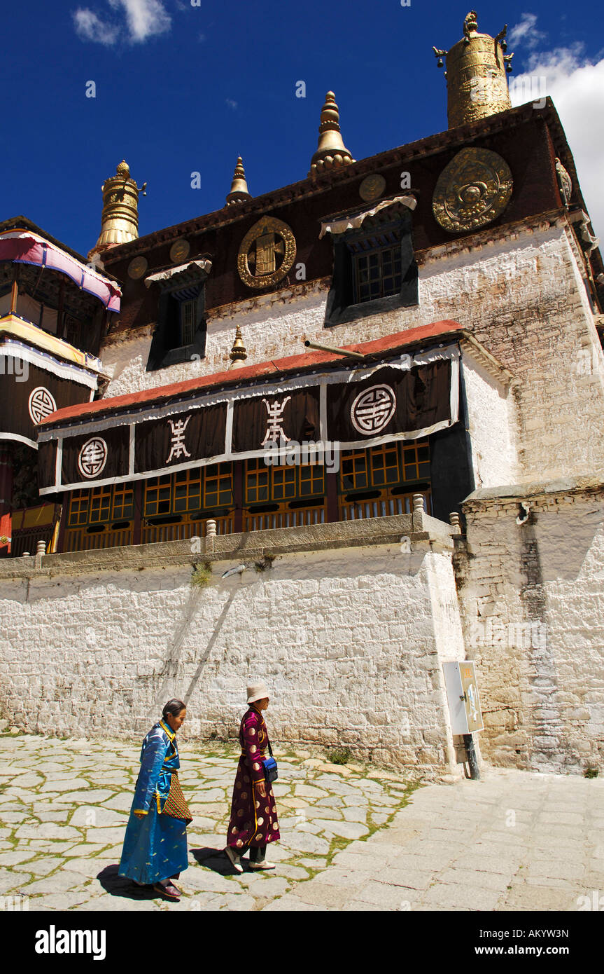 Kloster drepung hi-res stock photography and images - Alamy