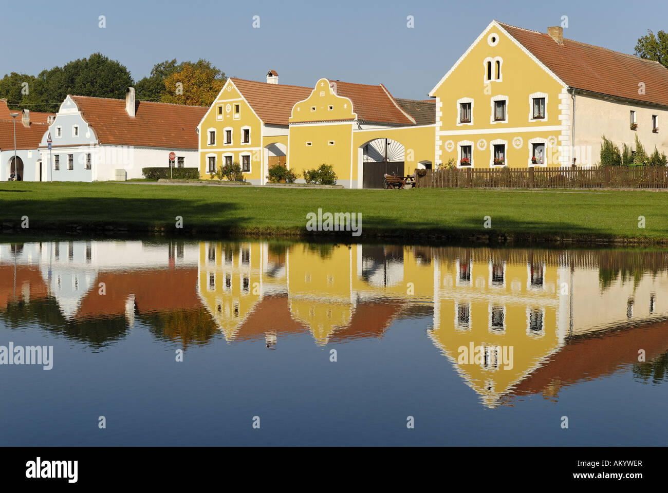 Fire ponds hi-res stock photography and images - Alamy