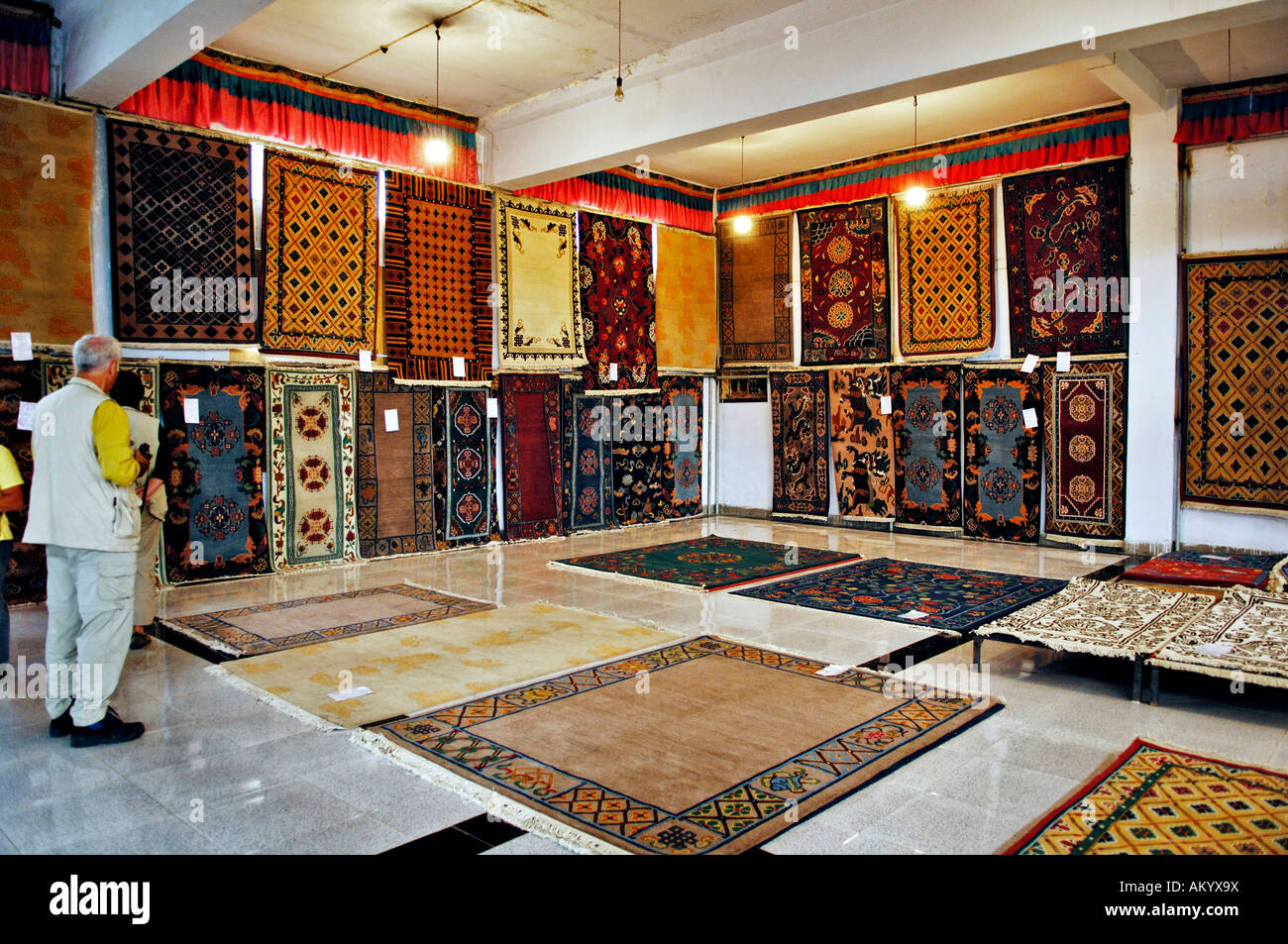Show room, carpet manufacture, Shigatse, Tibet, Asia Stock Photo - Alamy