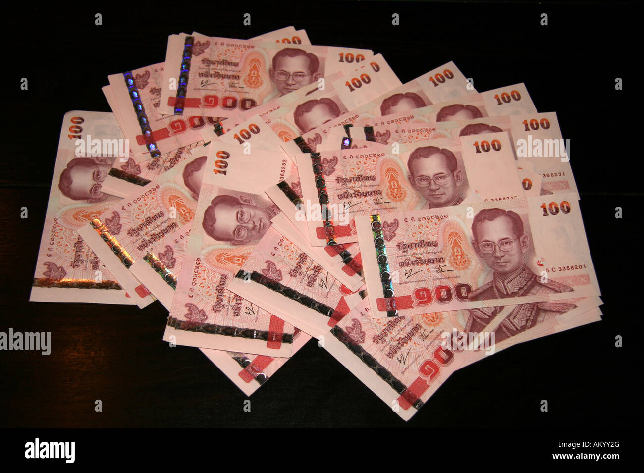 100 thai baht hi-res stock photography and images - Alamy