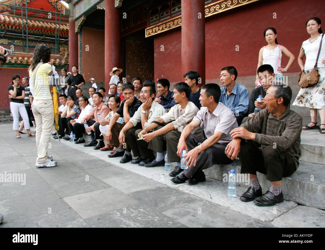 Chinese workers, imperial palace, Beijing, China Stock Photo - Alamy