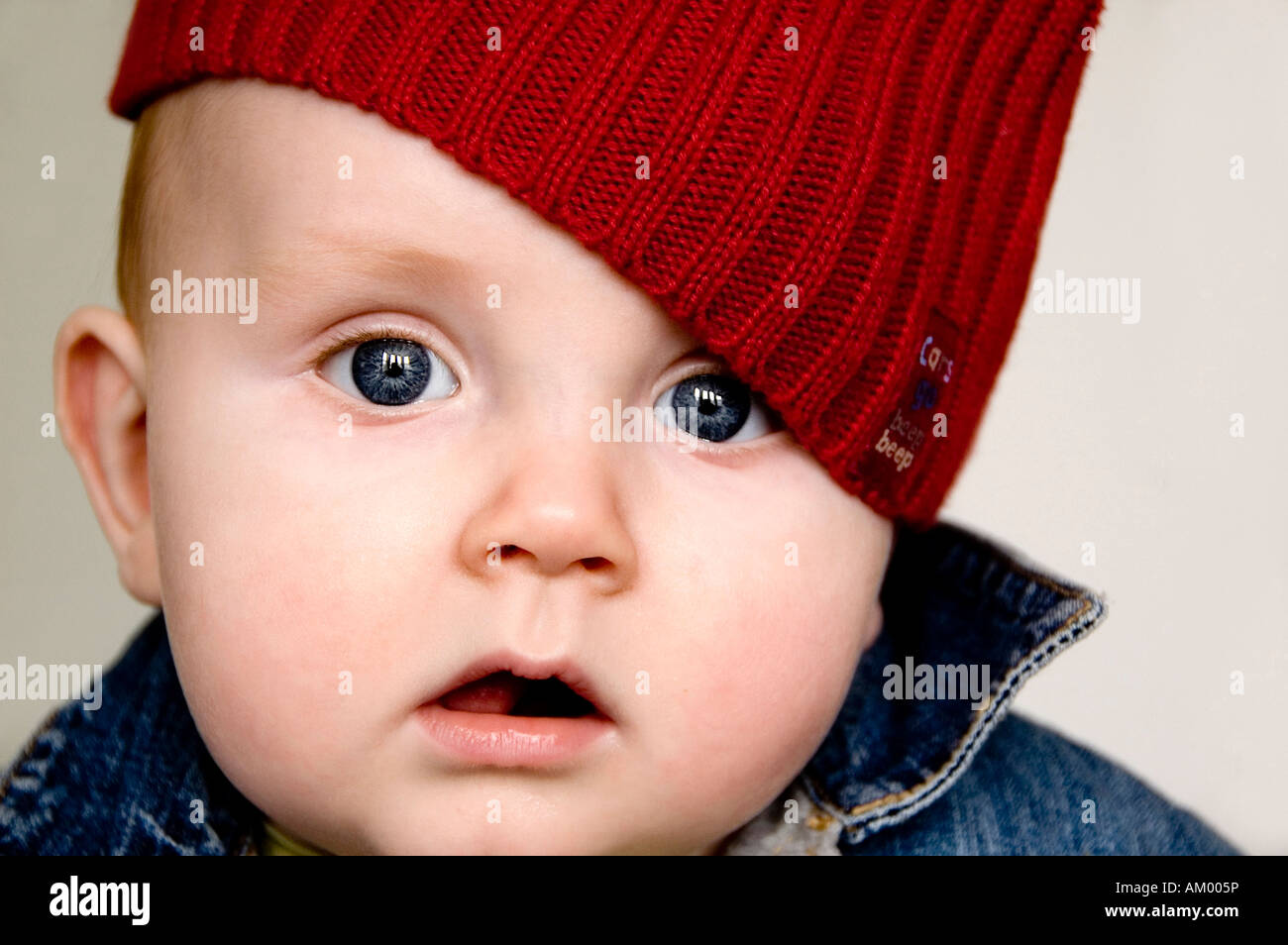 8 9 months hi-res stock photography and images - Alamy