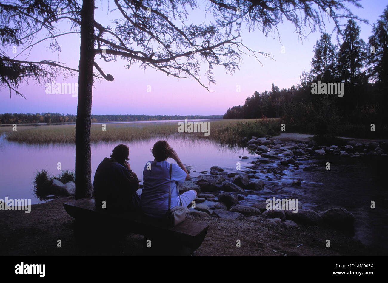 Tourists at the Mississippi River Source at Lake Itasca State Park ...