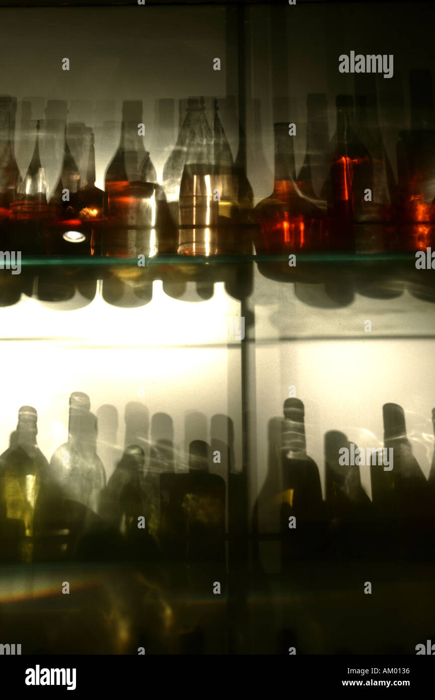 Backbar hi-res stock photography and images - Alamy