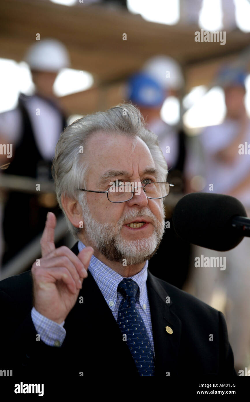 Prof. Dr. Helmut Puetz , President of the Federal Institute for ...