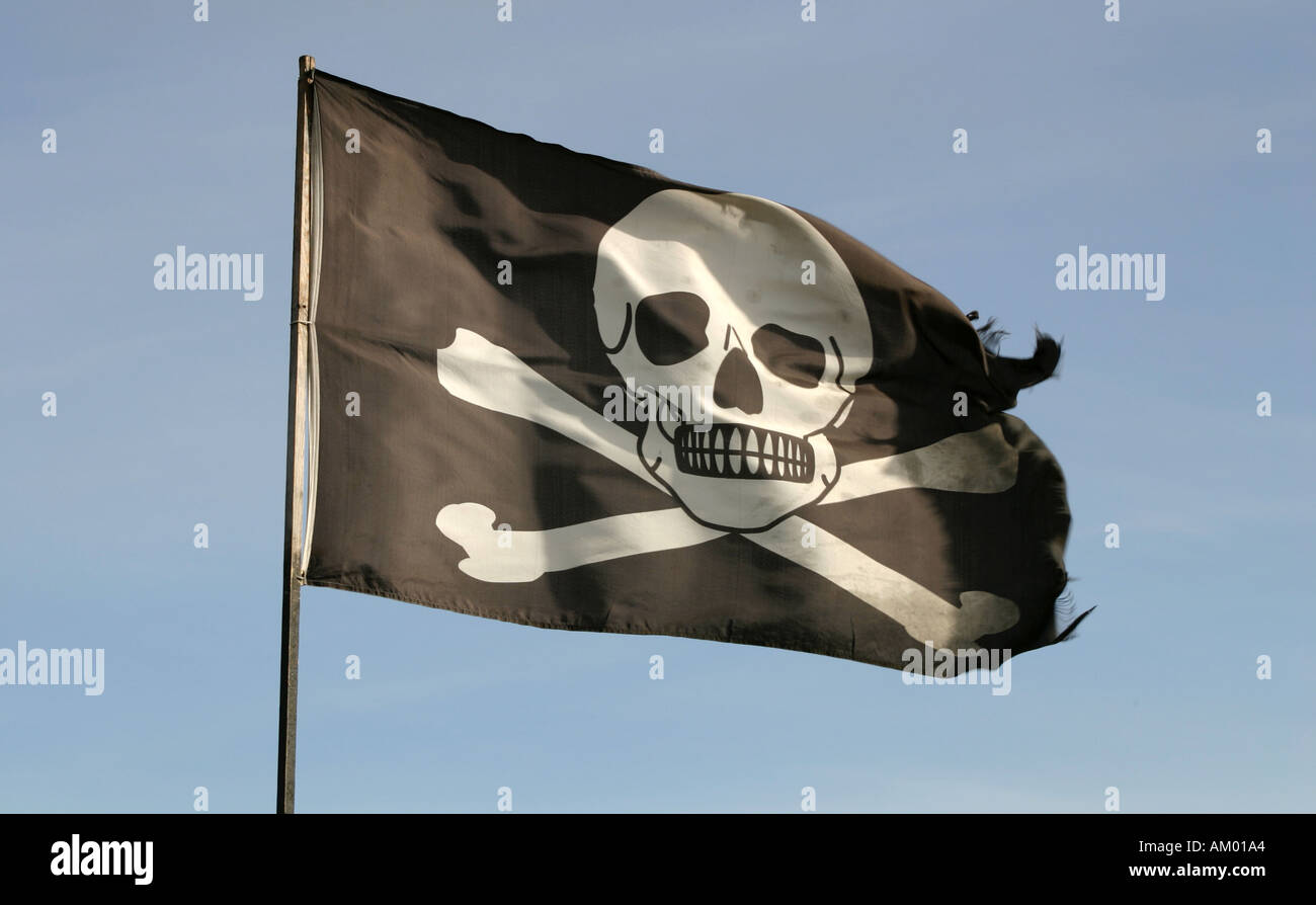 Jolly roger flag hi-res stock photography and images - Alamy