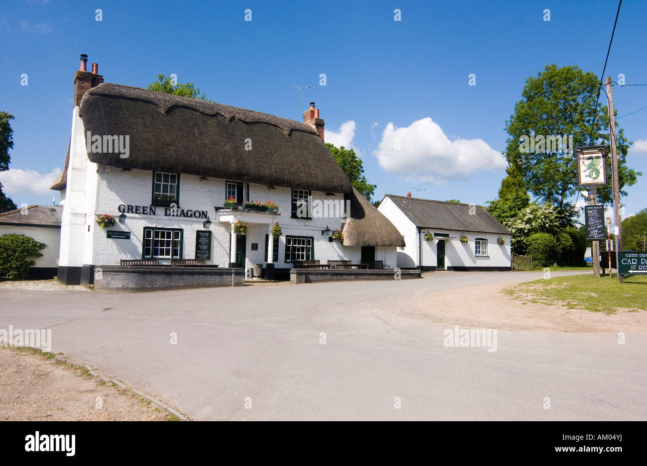 The Green Dragon public house inn at Brook in the New Forest National ...