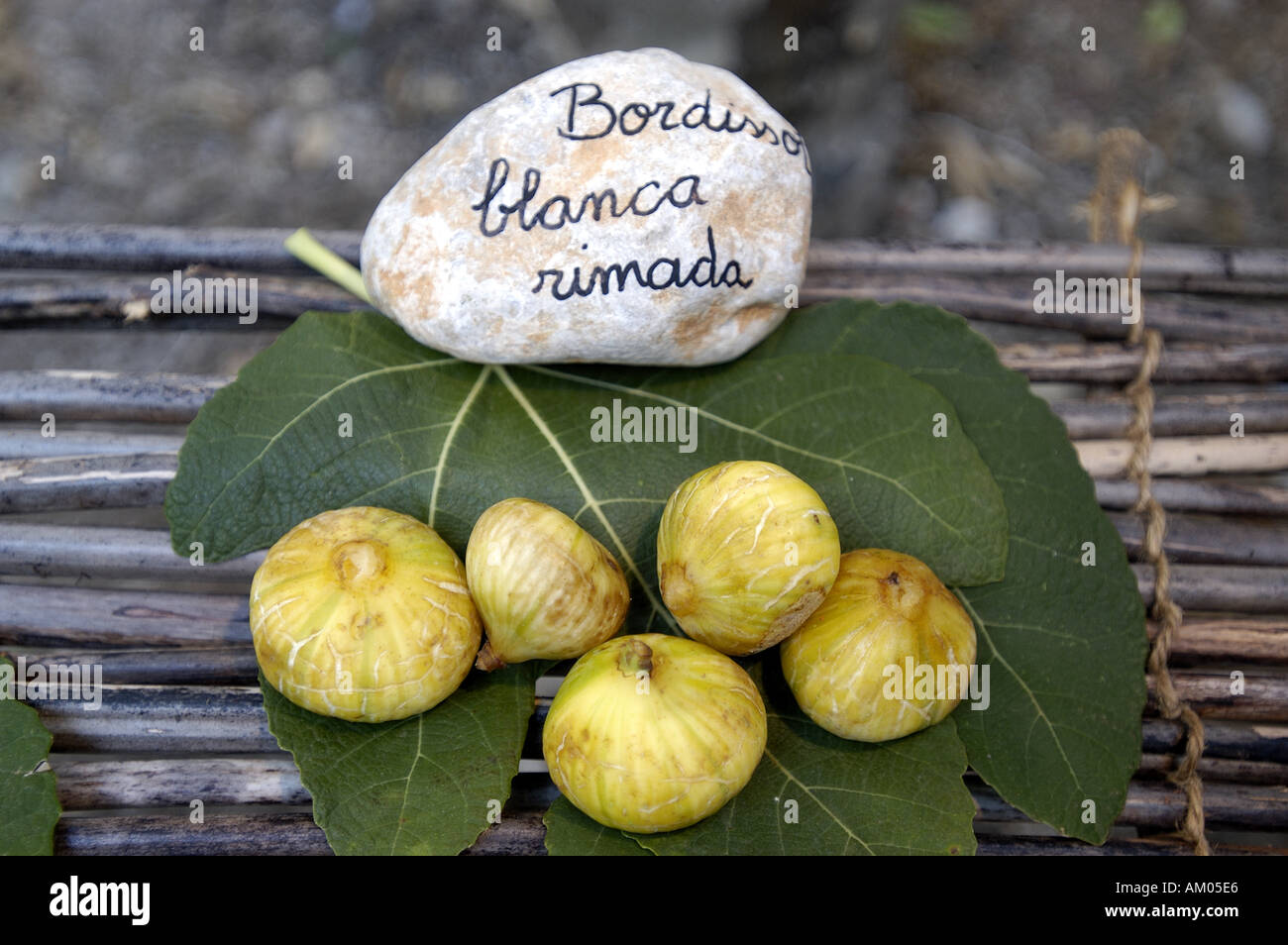 Various types of Figs on display at an outdoor stand Stock Photo - Alamy