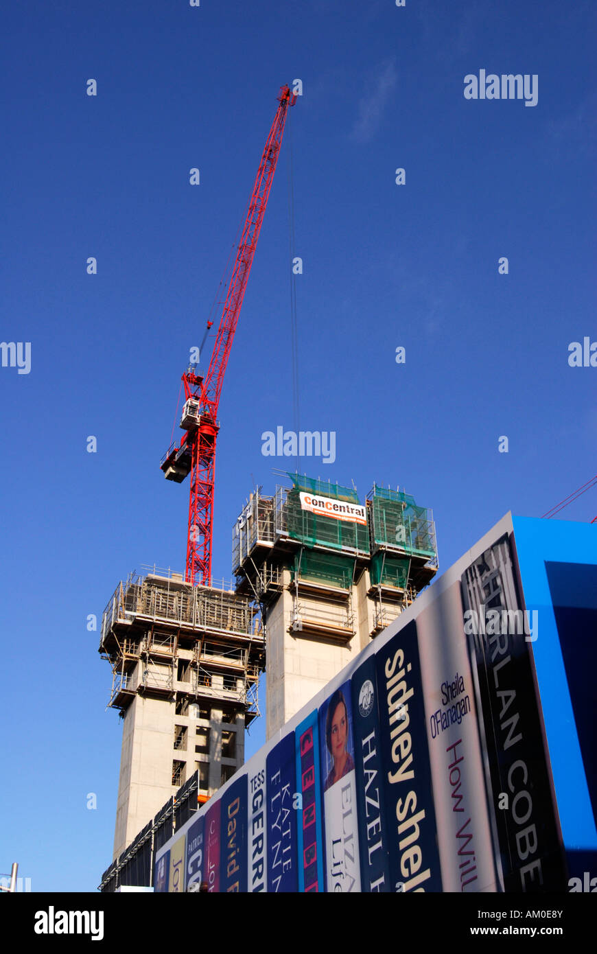 concrete building core and crane Stock Photo - Alamy