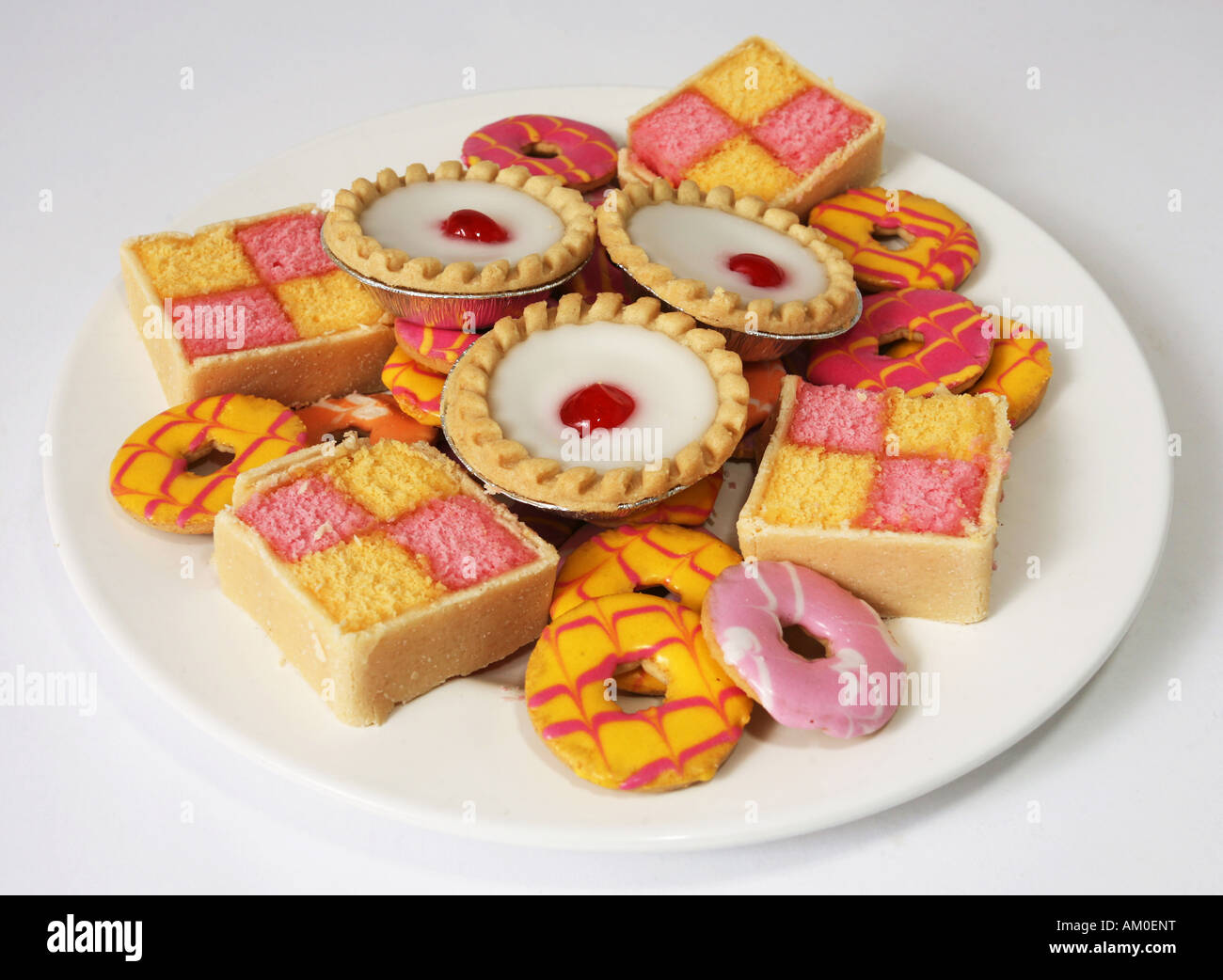 Retro cakes hi-res stock photography and images - Alamy