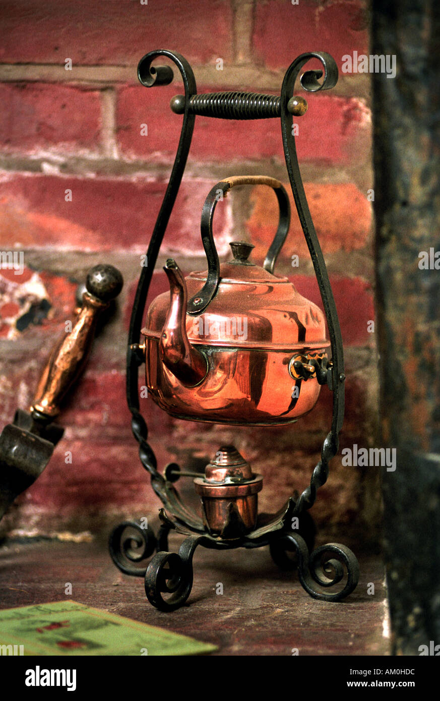 Victorian kettle hi-res stock photography and images - Alamy