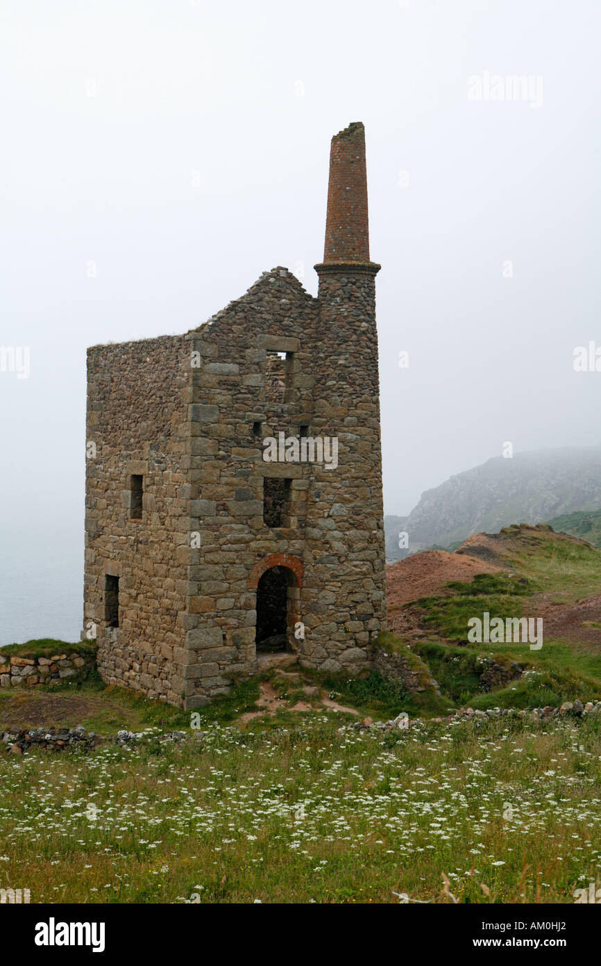 Abandoned building cornwall hi-res stock photography and images - Alamy