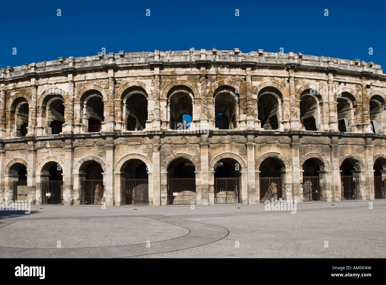 Arenes arenes de nimes hi-res stock photography and images - Alamy